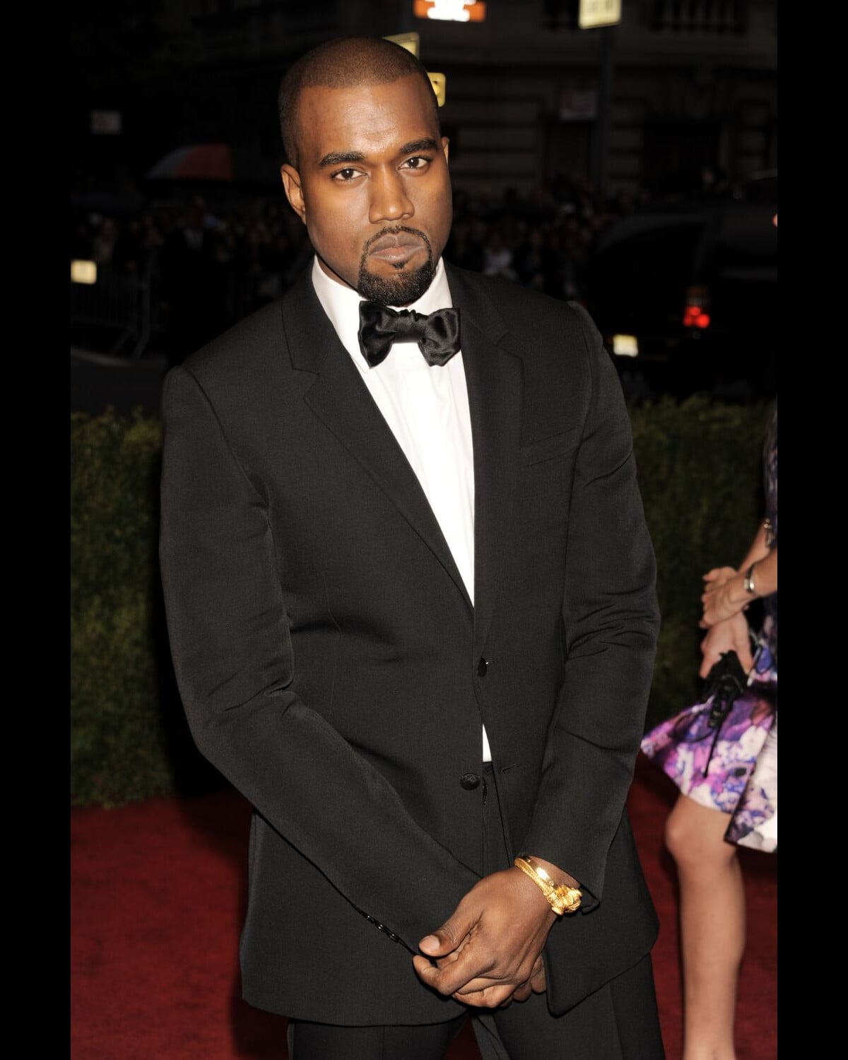 Photo : Kanye West en smoking Givenchy lors du bal du Costume Institute ...