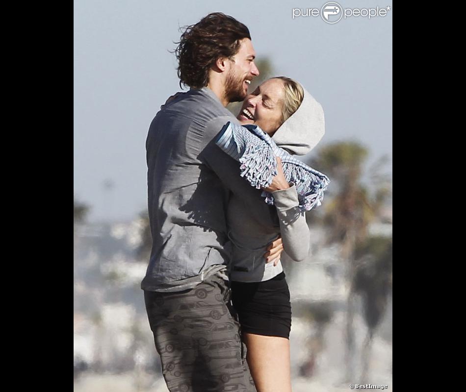 Sharon Stone, 54 ans, avec sa dernière conquête, le mannequin argentin ...