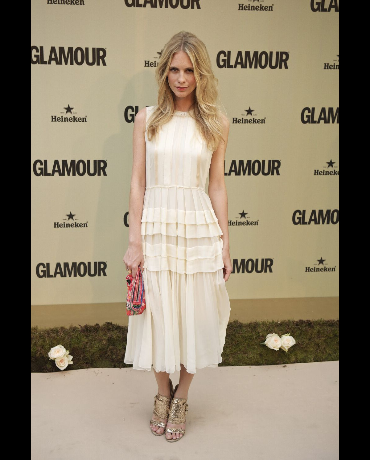 Photo : Poppy Delevingne, ravissante dans sa robe Jonathan Saunders ...