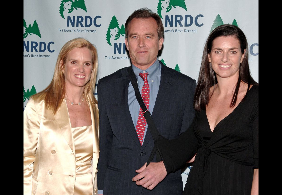 Photo : Kerry Kennedy, ici en 2006 avec Robert F. Kennedy Jr., avait ...