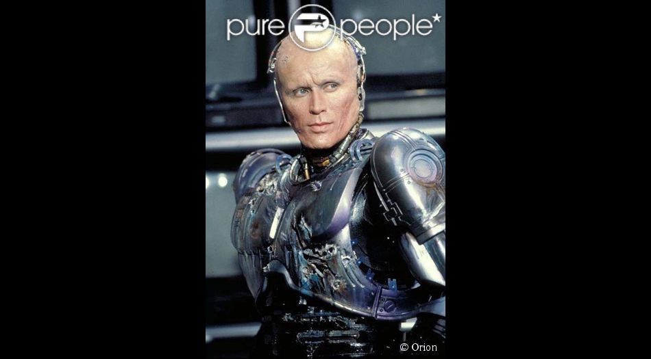 Peter Weller alias RoboCop (1987) dans le film de Paul Verhoeven ...