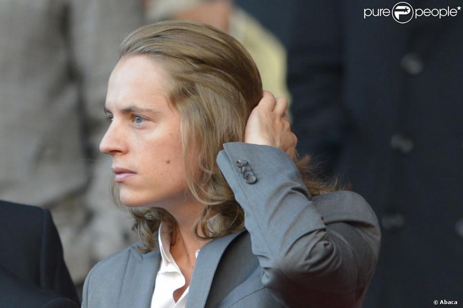 Pierre Sarkozy dans les gradins du Parc des Princes lors de la ...