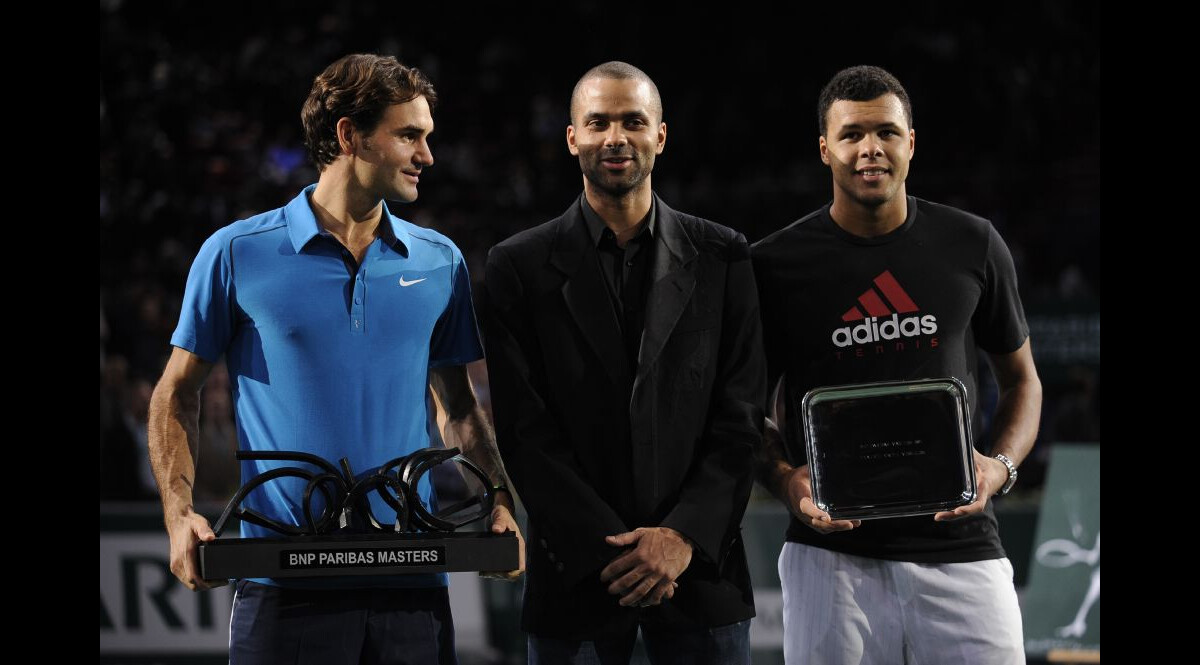 Photo : Jo Wilfried Tsonga après sa défaite en finale du Masters 1000 de Paris Bercy face à ...
