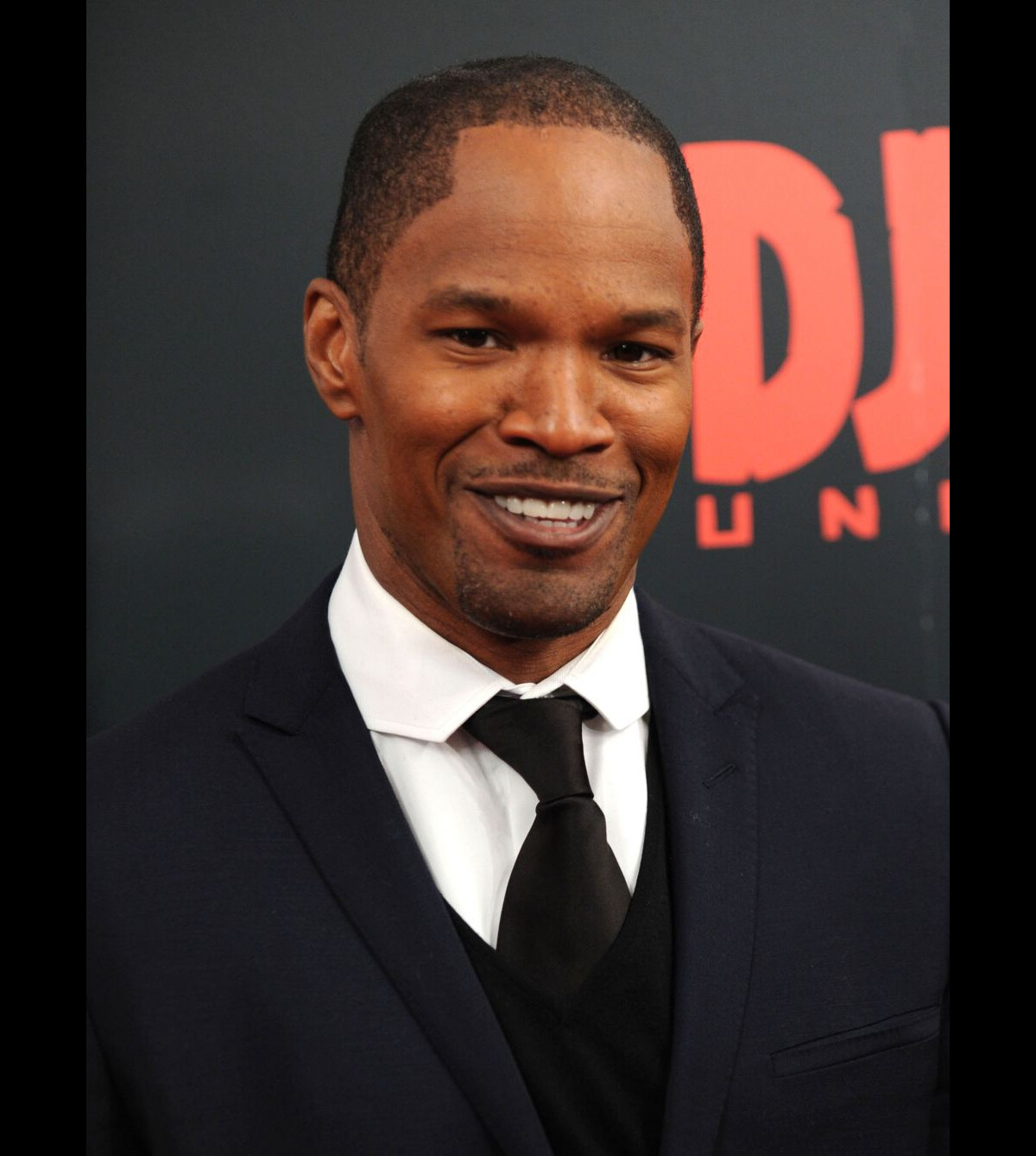 Photo : Jamie Foxx arbore un grand sourire à la première new-yorkaise ...