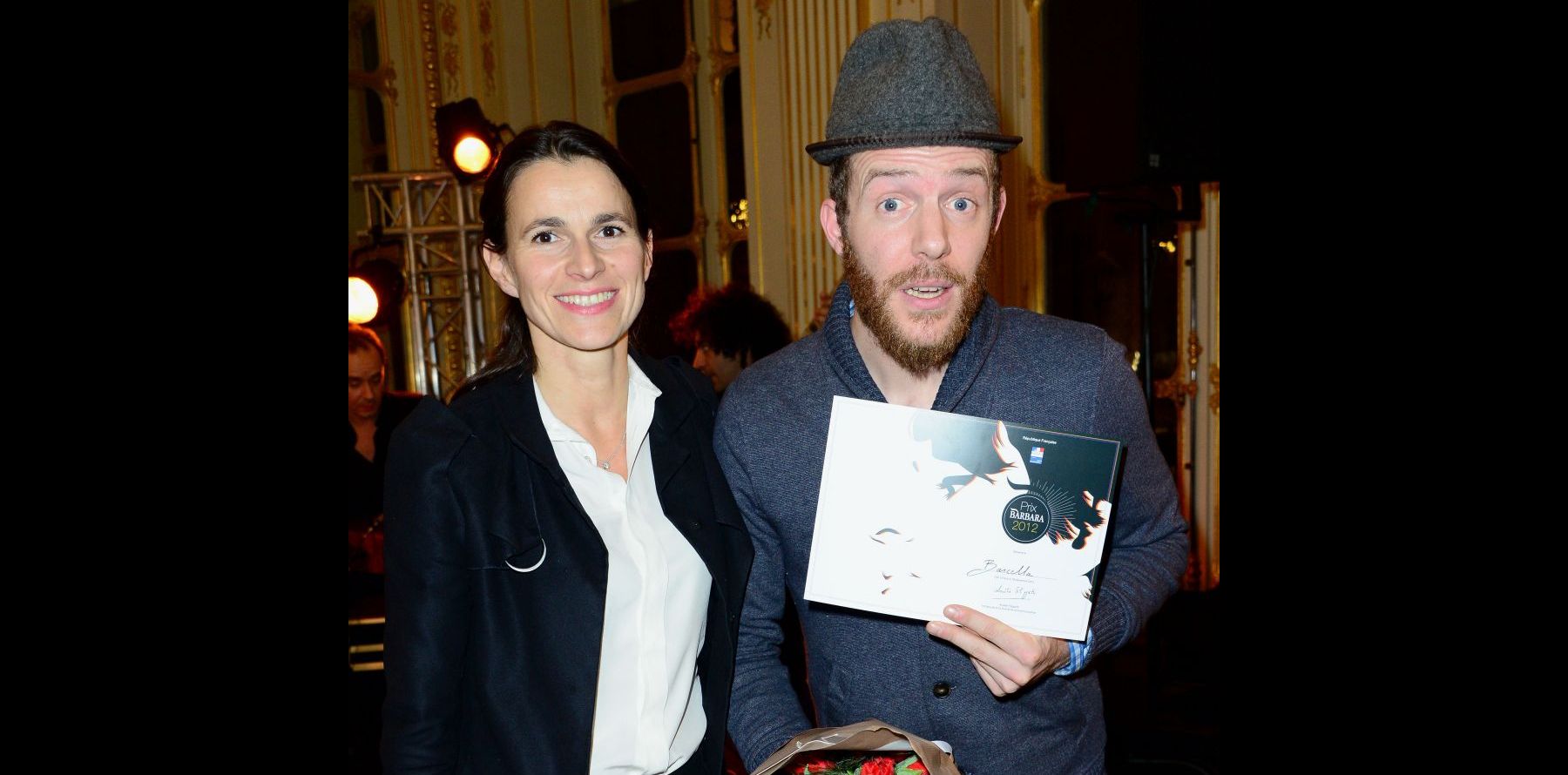 Barcella : Le prince du Charabia récolte le Prix Barbara, devant une ...