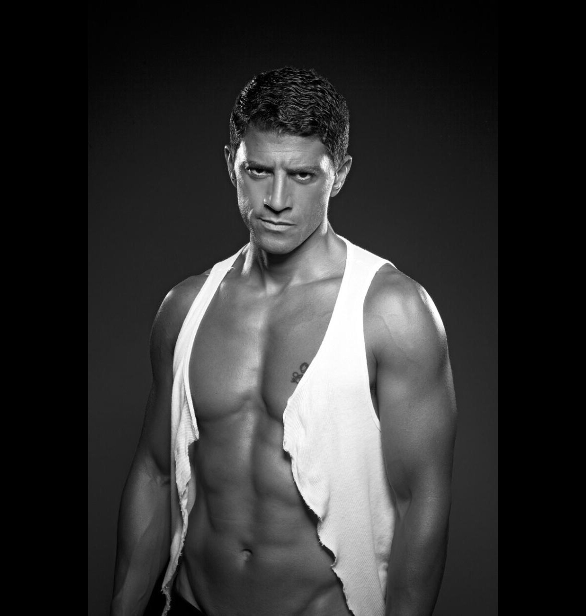 Photo : Saïd Taghmaoui immortalisé par Renaud Corlouer - Purepeople