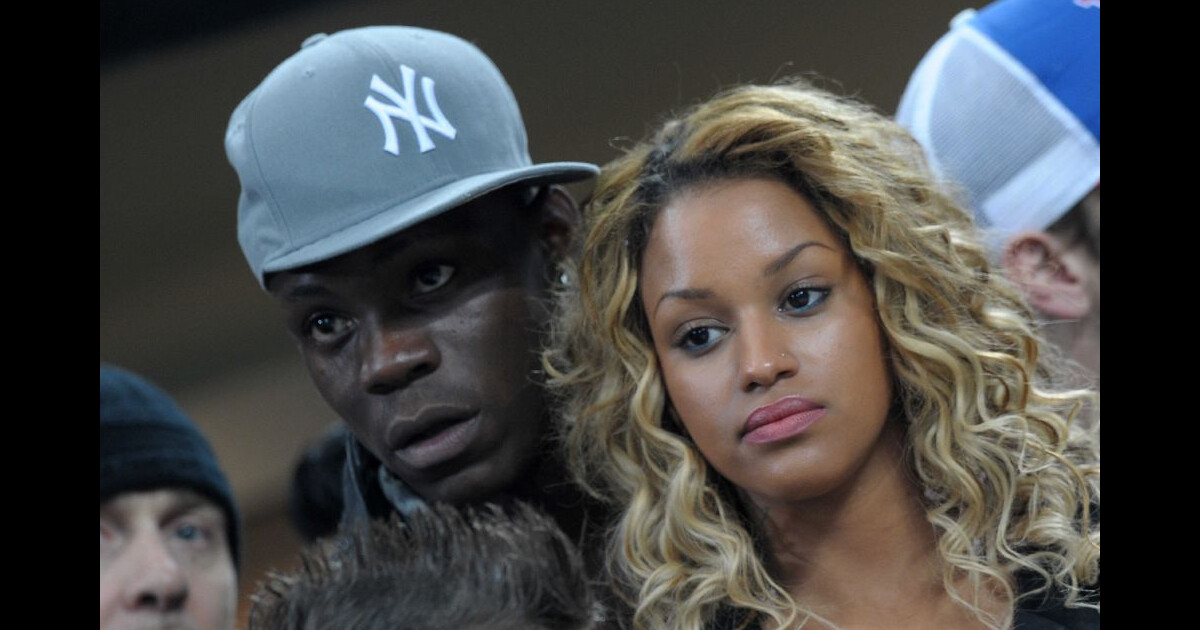 Mario Balotelli : Baisers fougueux avec sa compagne pour la victoire du ...