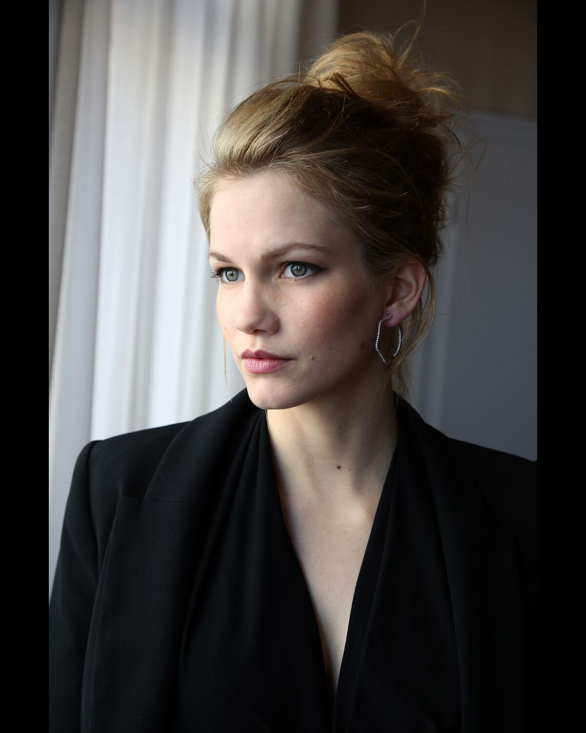 Photo : Margot Bancilhon (en robe noire Paul Ka) au 66e Festival de ...