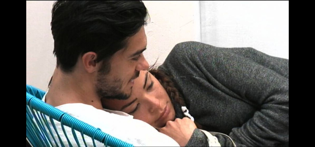 Vidéo : Julien et Tara dans Secret Story 7 - Purepeople