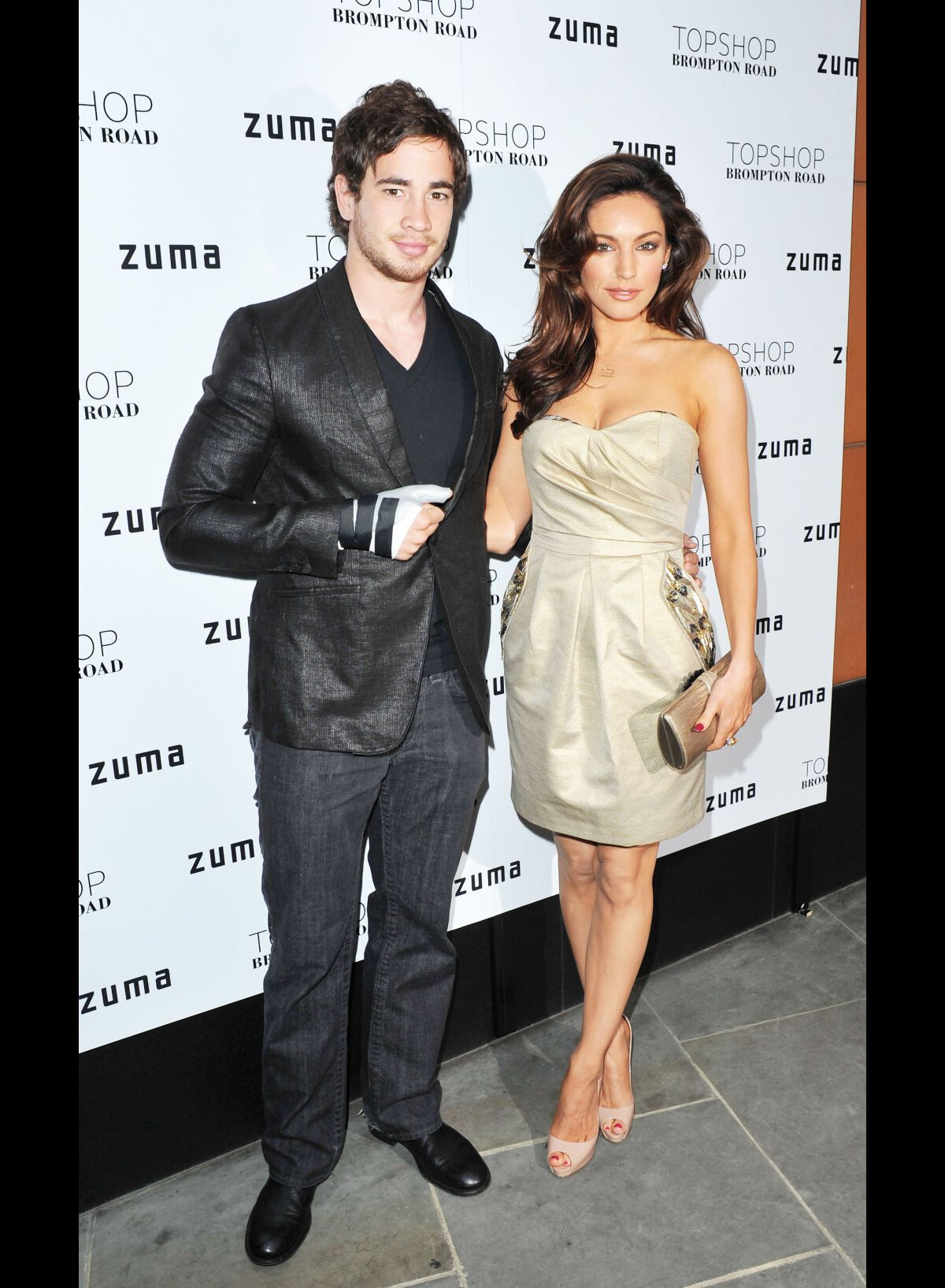 Photo : Kelly Brook et Danny Cipriani à Londres en mai 2010. - Purepeople