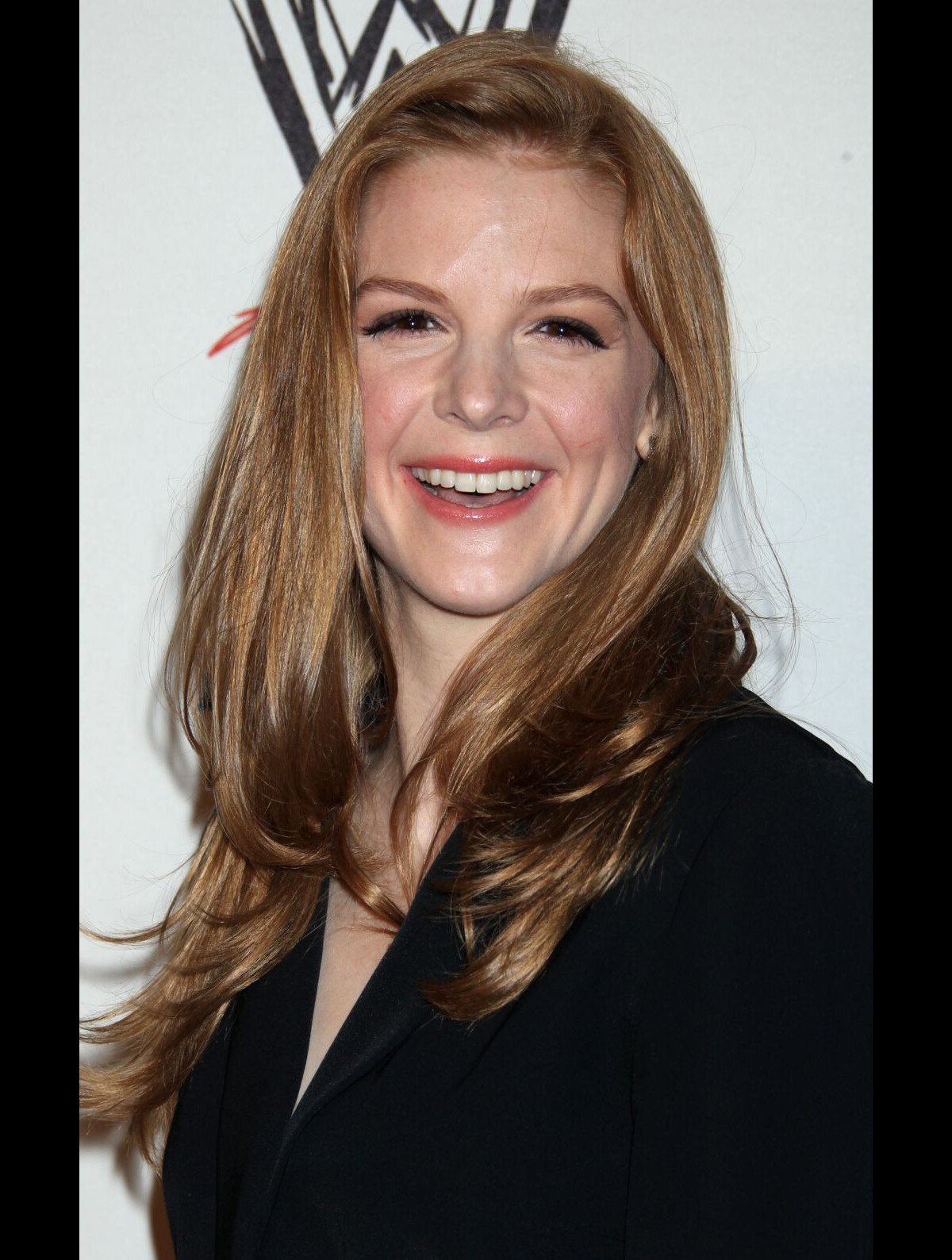 Photo : Ashley Bell lors de la soirée Superstars For Hope à Los Angeles ...