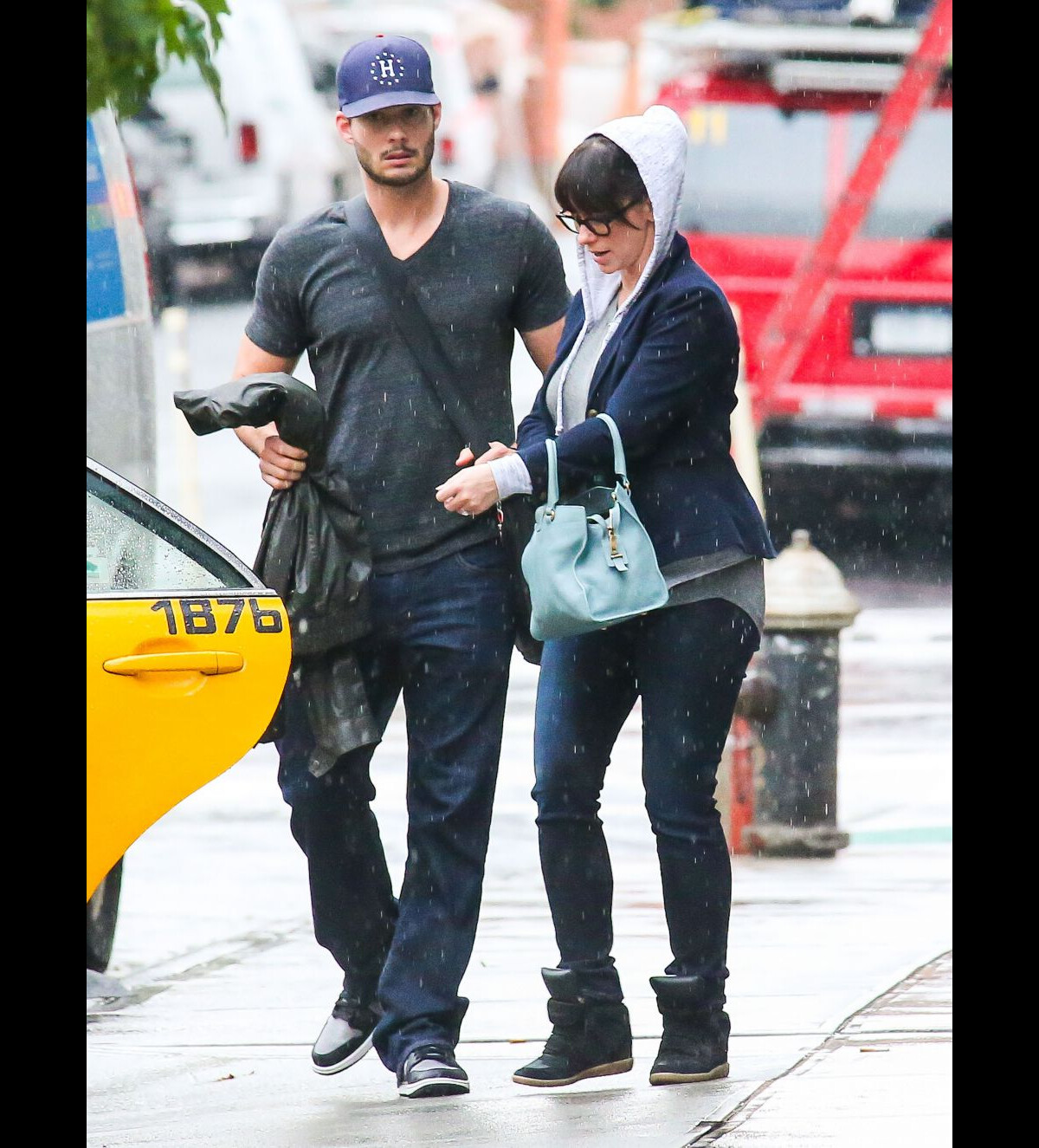 Photo La Jolie Jennifer Love Hewitt Enceinte Et Son Fiancé Brian