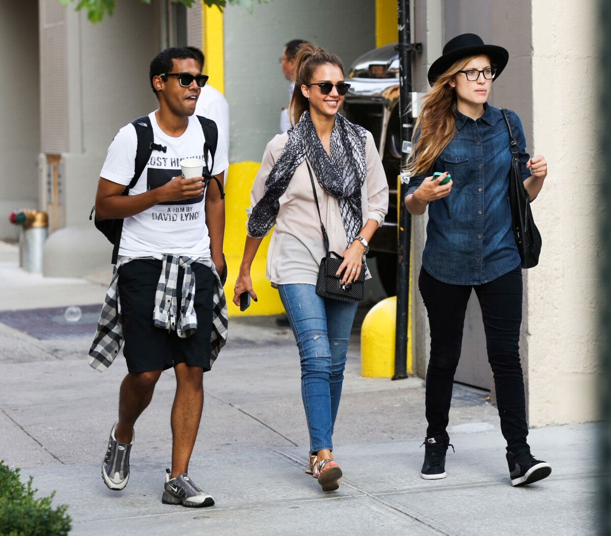 Photo : Jessica Alba et des amis à New York, le 10 septembre 2013 ...
