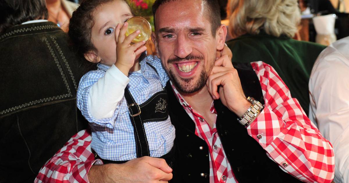 Franck Ribéry : Papa heureux avec ses enfants pour fêter la bière à ...
