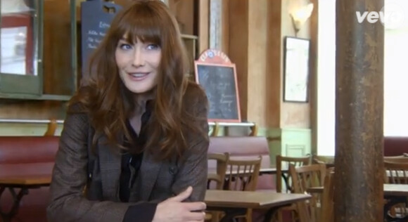 Vidéo : Carla Bruni - Mon Raymond - chanson coécrite avec Julien Clerc ...