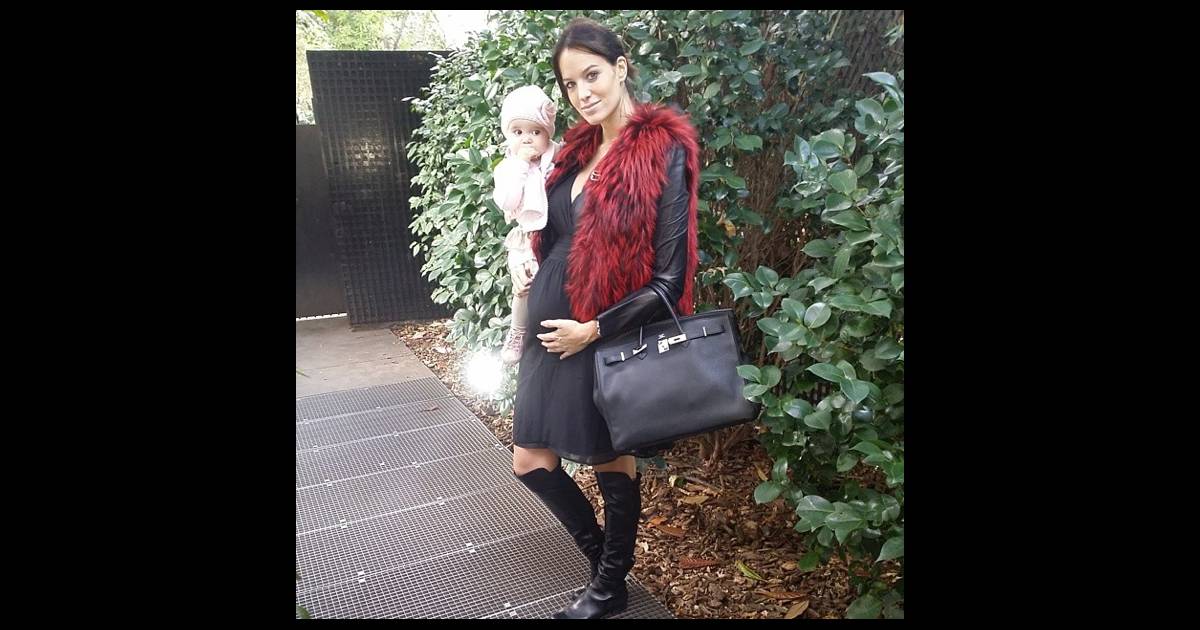 Jade Foret, enceinte : Look sexy et pose câline avec Arnaud Lagardère ...