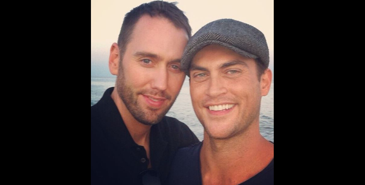 Photo : Cheyenne Jackson (à droite) et son ex-mari Monte Lapka posent ...