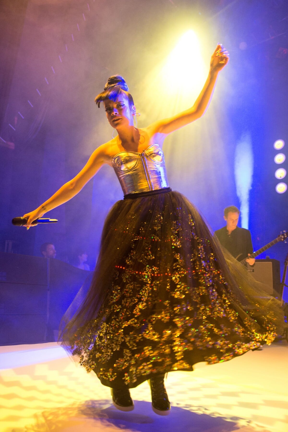 Photo : Lily Allen en concert à Londres, le 28 avril 2014. - Ode ...
