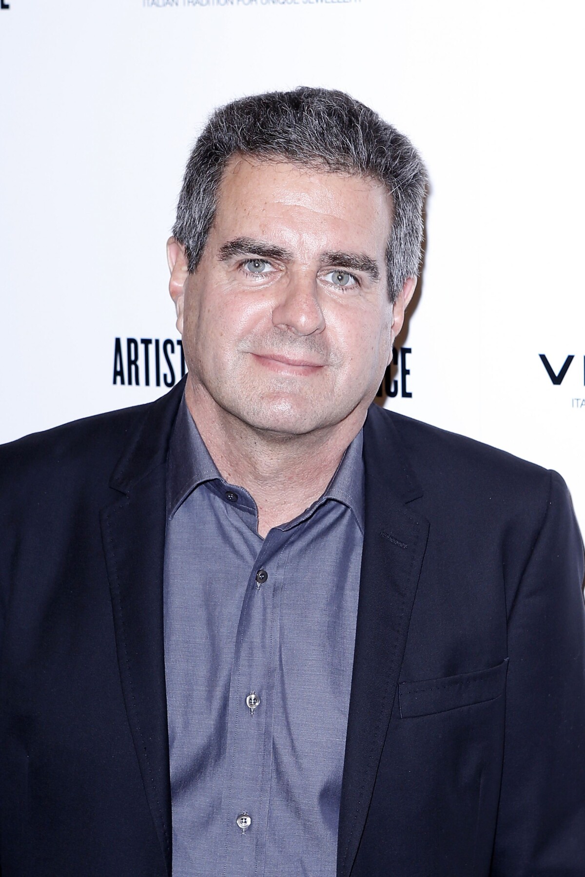 Vidéo : Michael Nozik lors de la première de Third Person à Los Angeles ...