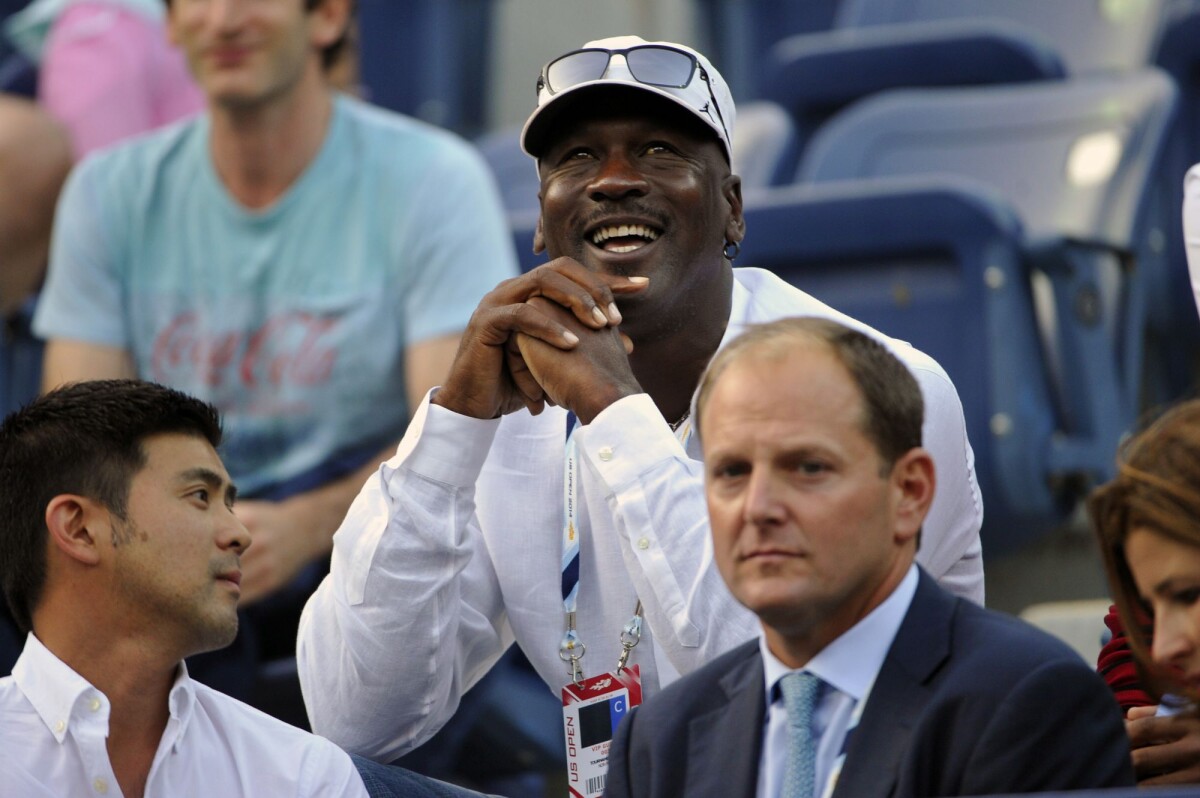 Photo : Michael Jordan lors du match entre Roger Federer et Marinko ...