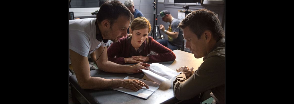 Photo : Ethan Hawke et Emma Watson sur le tournage de Regression, film ...