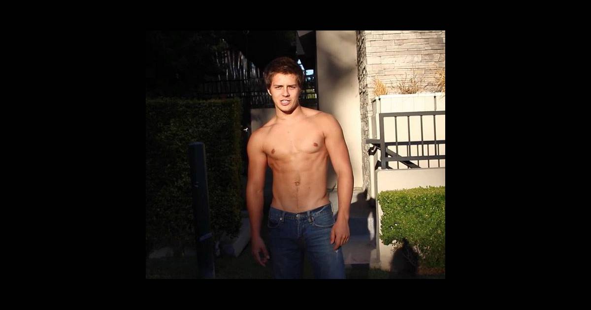 Billy Unger : La star Disney accuse son père de voler sa fortune pour ...