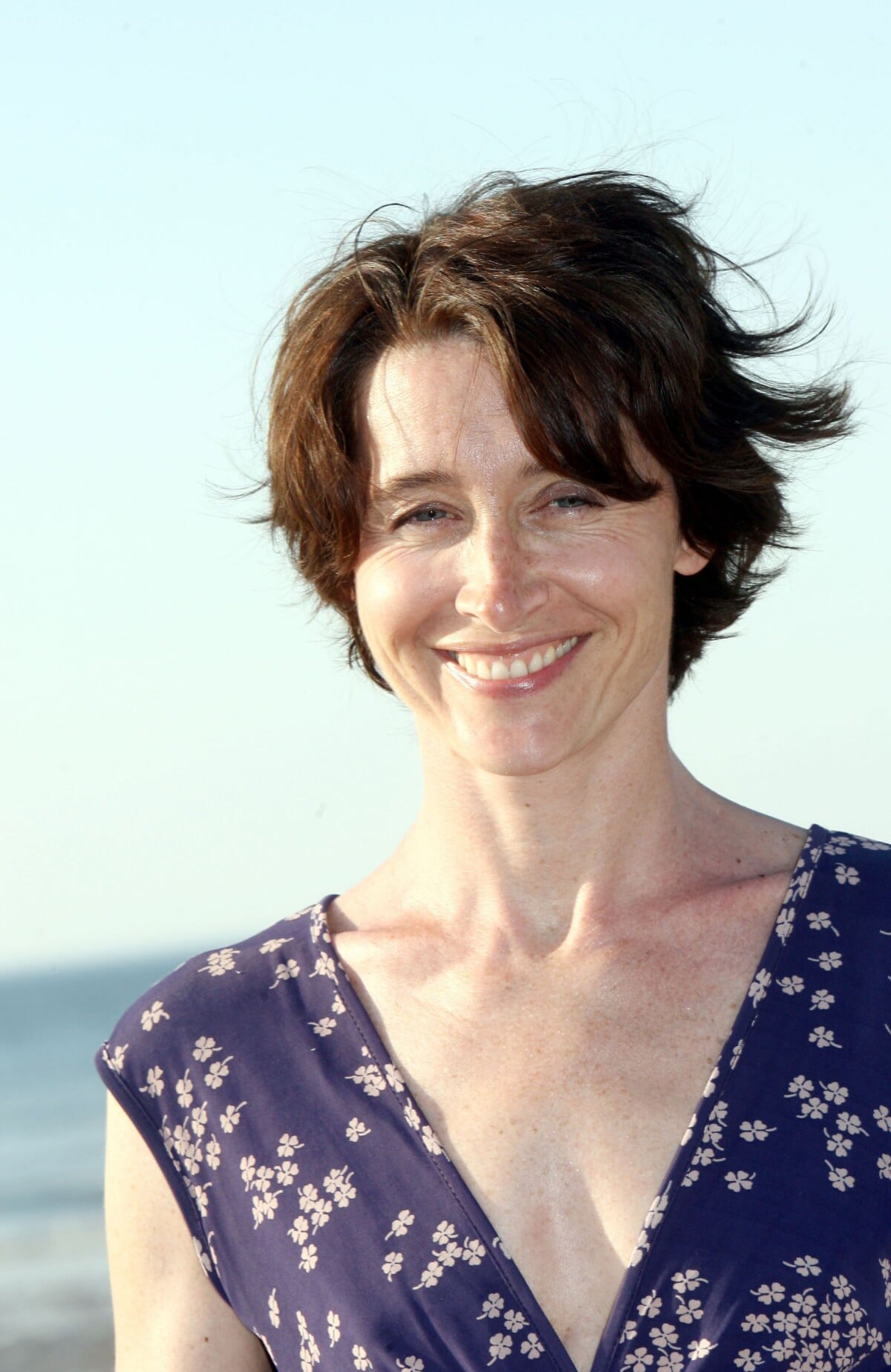 Photo : Anne Brochet à Cabourg en 2006. - Purepeople