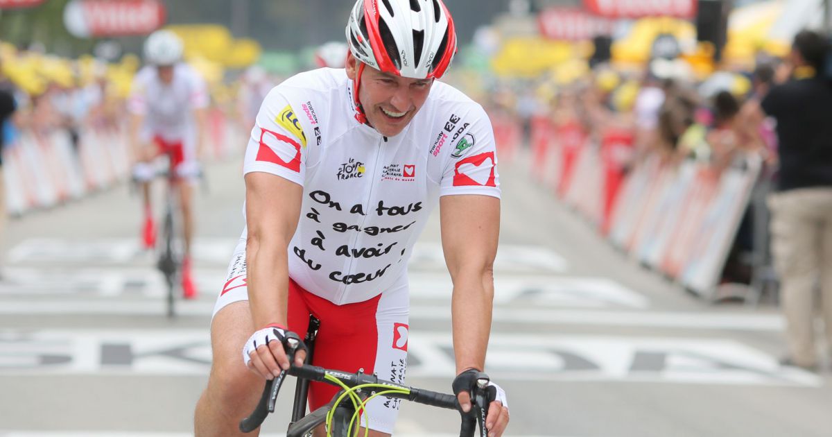 L'humoriste Maxime - Arrivée de l'étape du coeur avec Mécénat Chirurgie ...