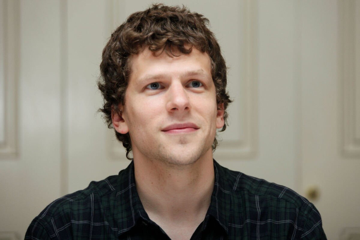 Photo : Jesse Eisenberg en conférence de presse pour le film "The End ...