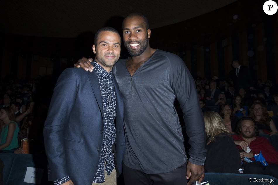 Tony Parker et Teddy Riner - Première du film Jurassic World à l'Ugc ...