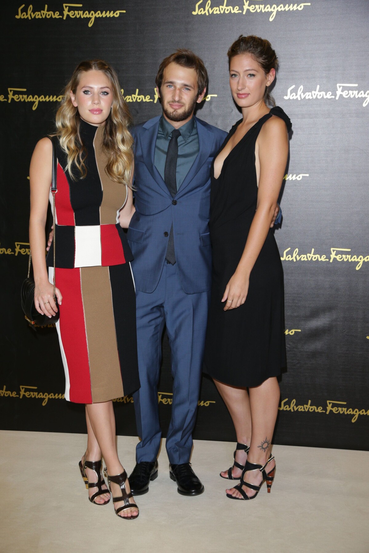 Photo : Dylan et Hopper Penn au défilé Salvatore Ferragamo à Milan le ...