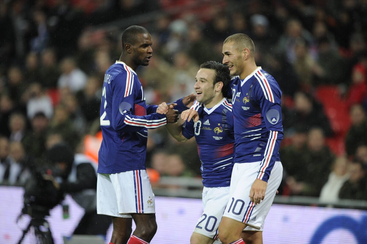 Photo : Mathieu Valbuena et Karim Benzema lors d'Angleterre - France en ...