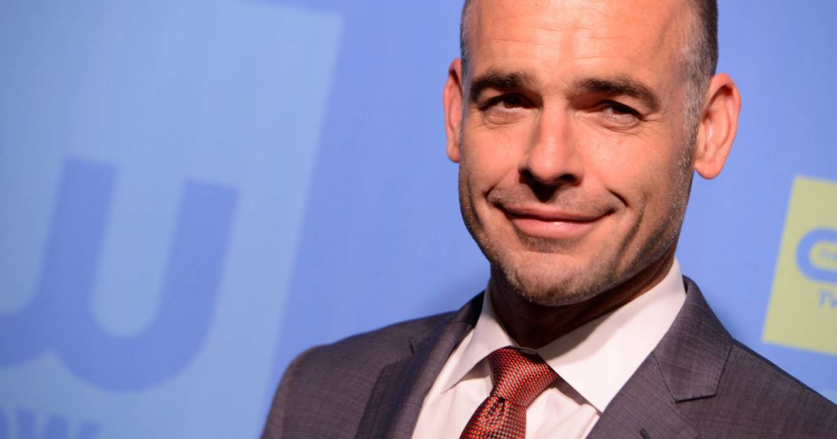 Paul Blackthorne lors du CW Network's New York 2014 Upfront ...