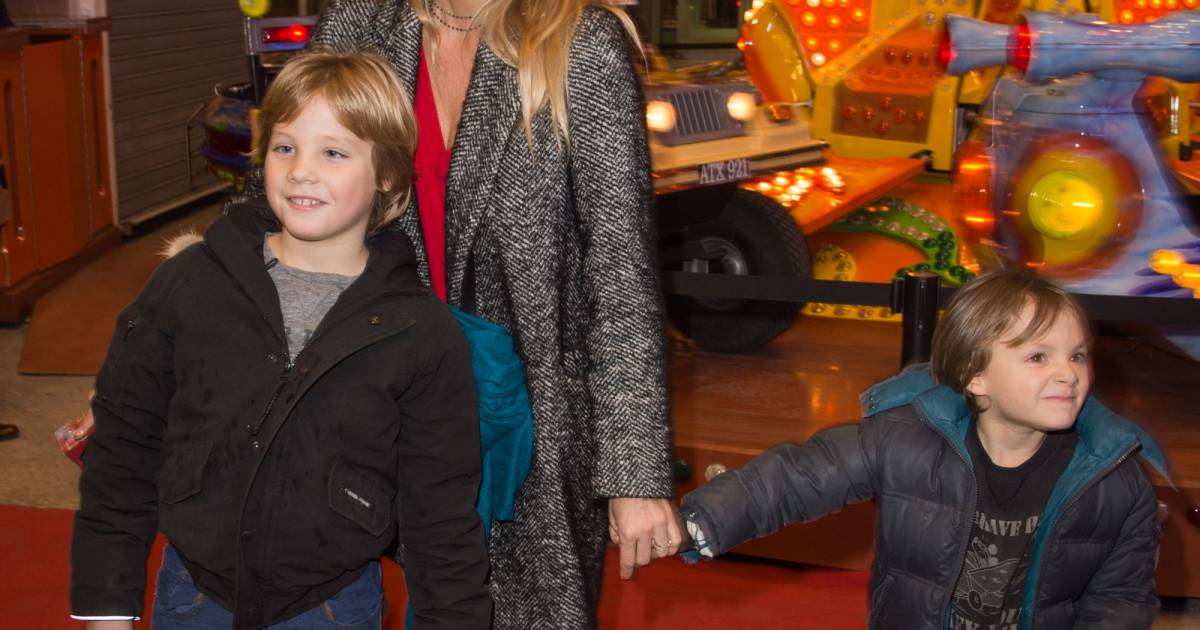 Sarah Lavoine, Caroline Barclay, Henri Leconte et leurs enfants à Jours ...