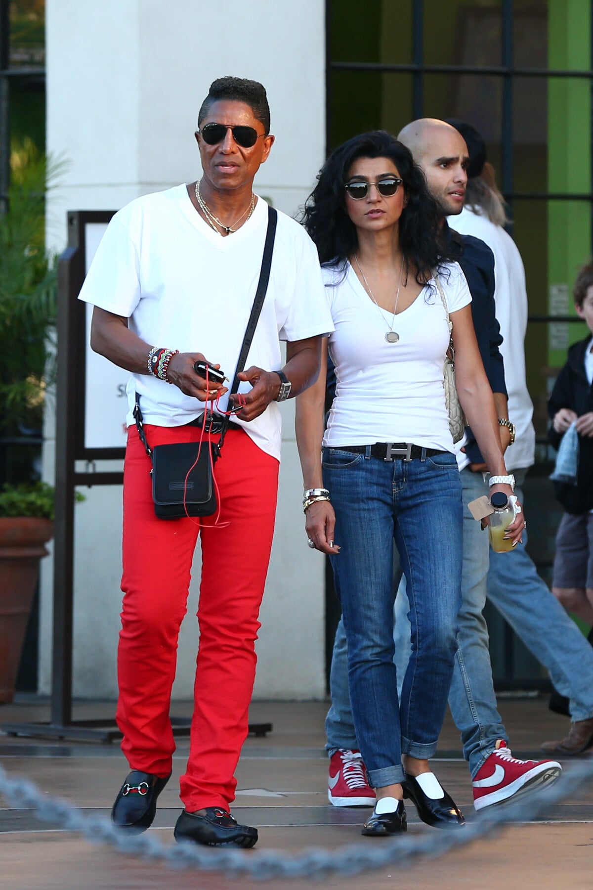 Photo : Jermaine Jackson et sa femme Halima Rashid dans les rues de ...