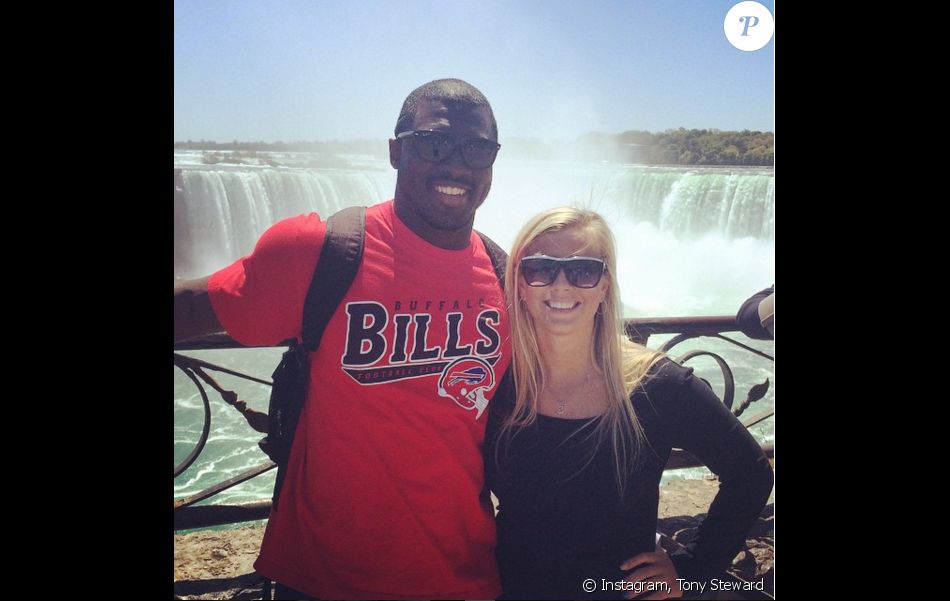 Tony Steward et Brittany Burns - Photo publiée le 24 mai 2015 - Purepeople