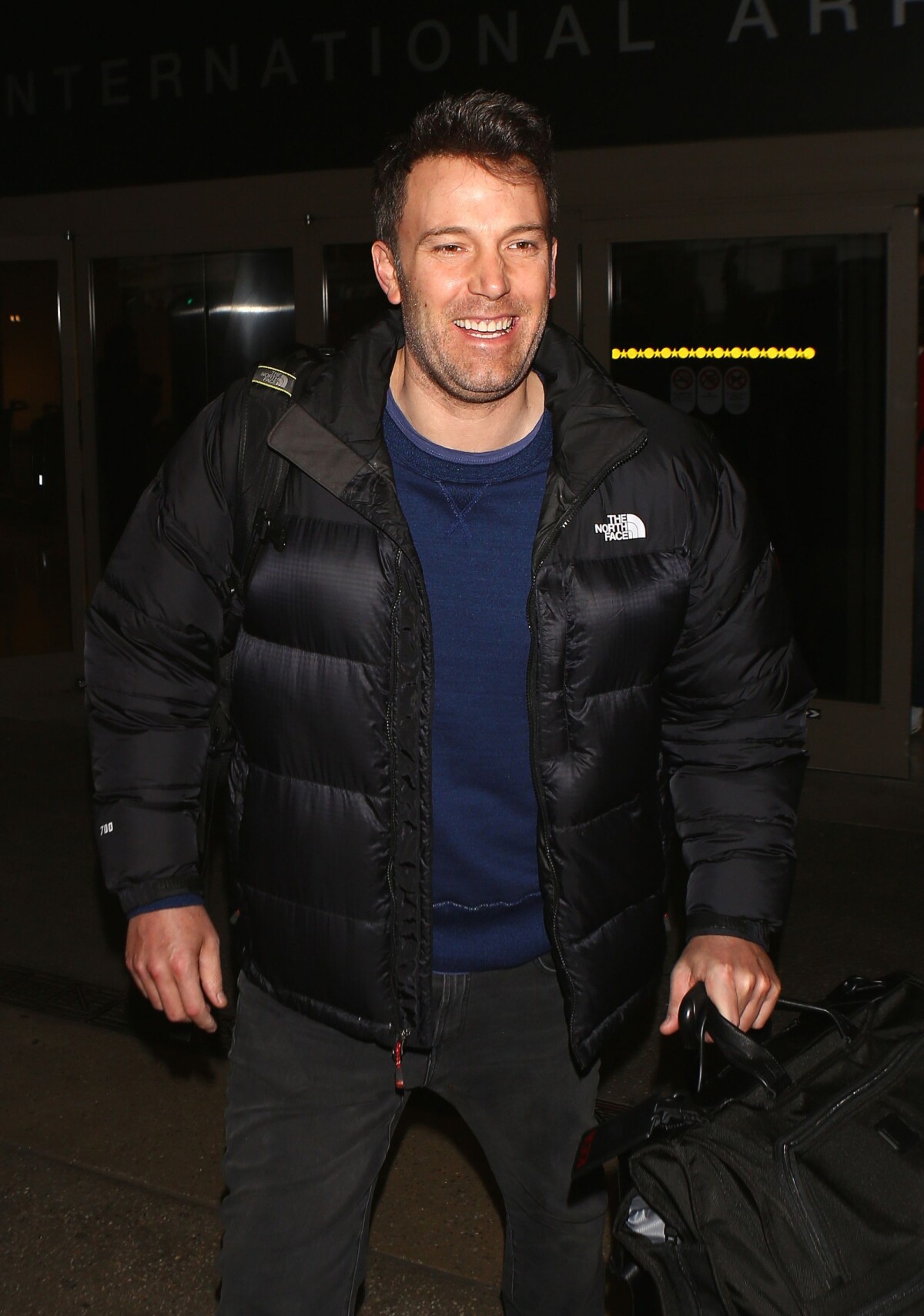 Photo : Ben Affleck à l'aéroport de Los Angeles, le 12 mars 2016. - Ode ...