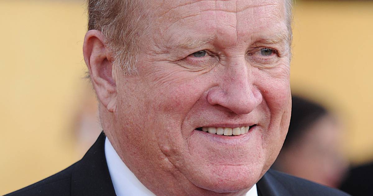 Ken Howard aux Annual Screen Actors Guild (SAG) Awards 2011. - Purepeople