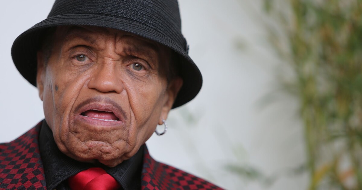 Joe Jackson : Le père de Michael et Janet de nouveau hospitalisé à 87 ...