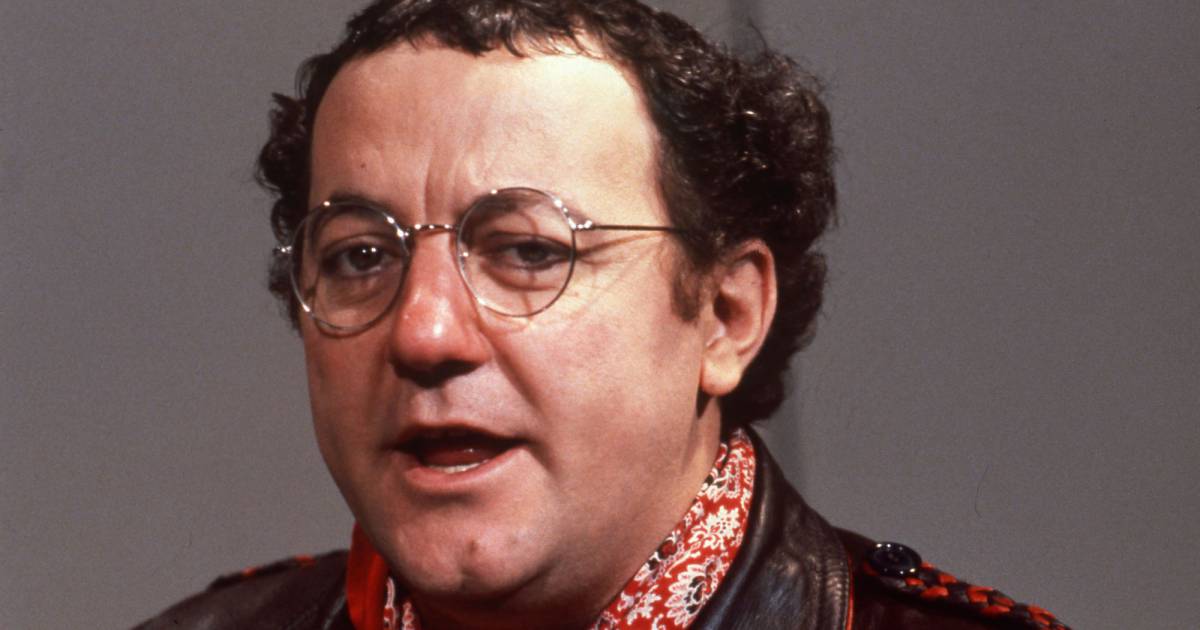 Coluche, déjà 30 ans : "Il recevait des lettres avec des balles ...