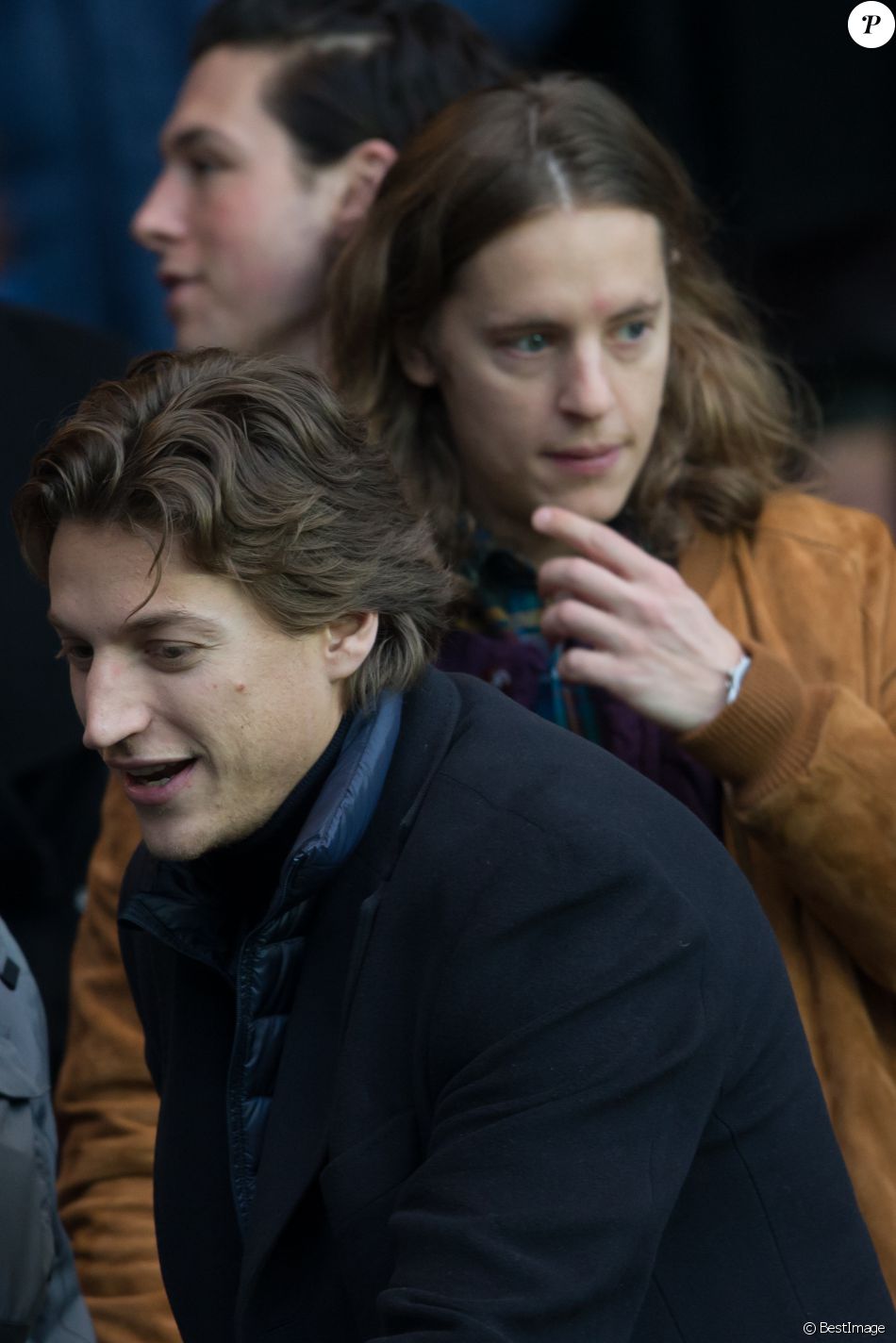 Pierre Sarkozy et Jean Sarkozy lors du match PSG - Angers au Parc des ...