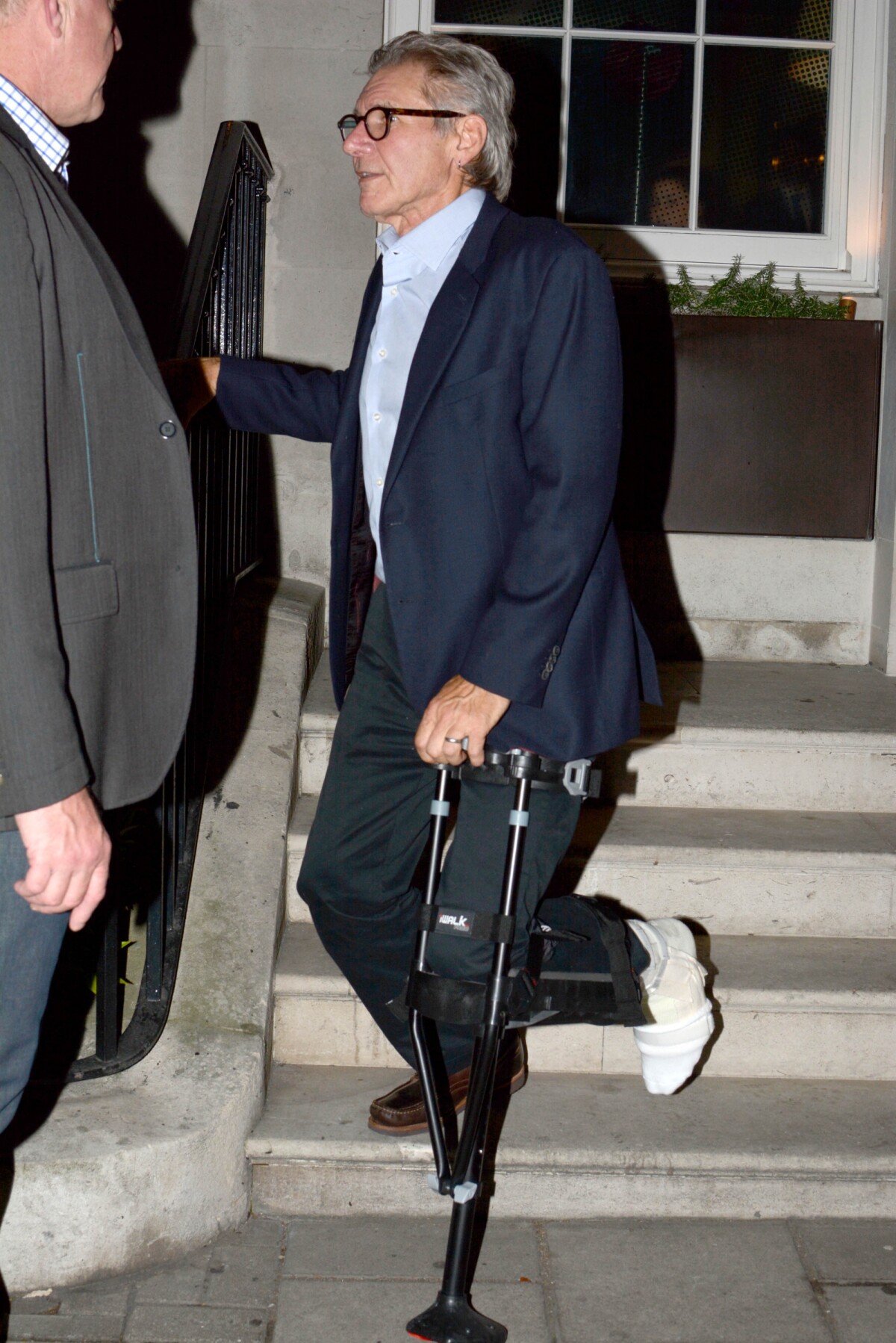 Photo : Exclusif - Harrison Ford, qui s'est cassé la jambe sur le ...