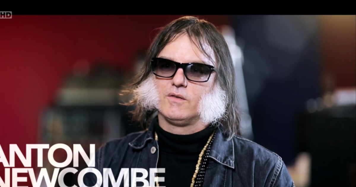 Anton Newcombe, leader de Brian Jonestown Massacre dans Françoise Hardy ...