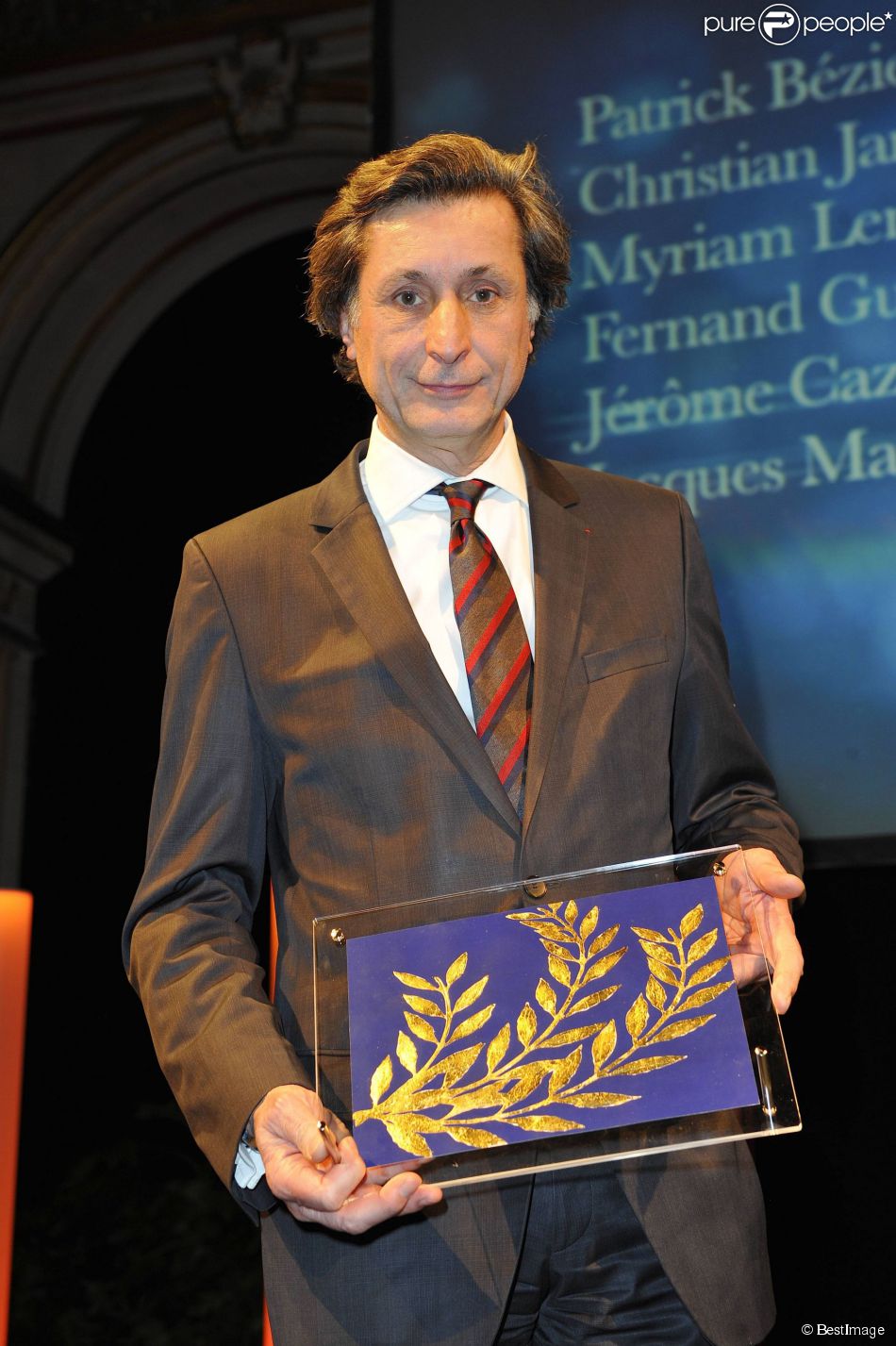 Patrick de Carolis à Paris, le 20 février 2012. - Purepeople