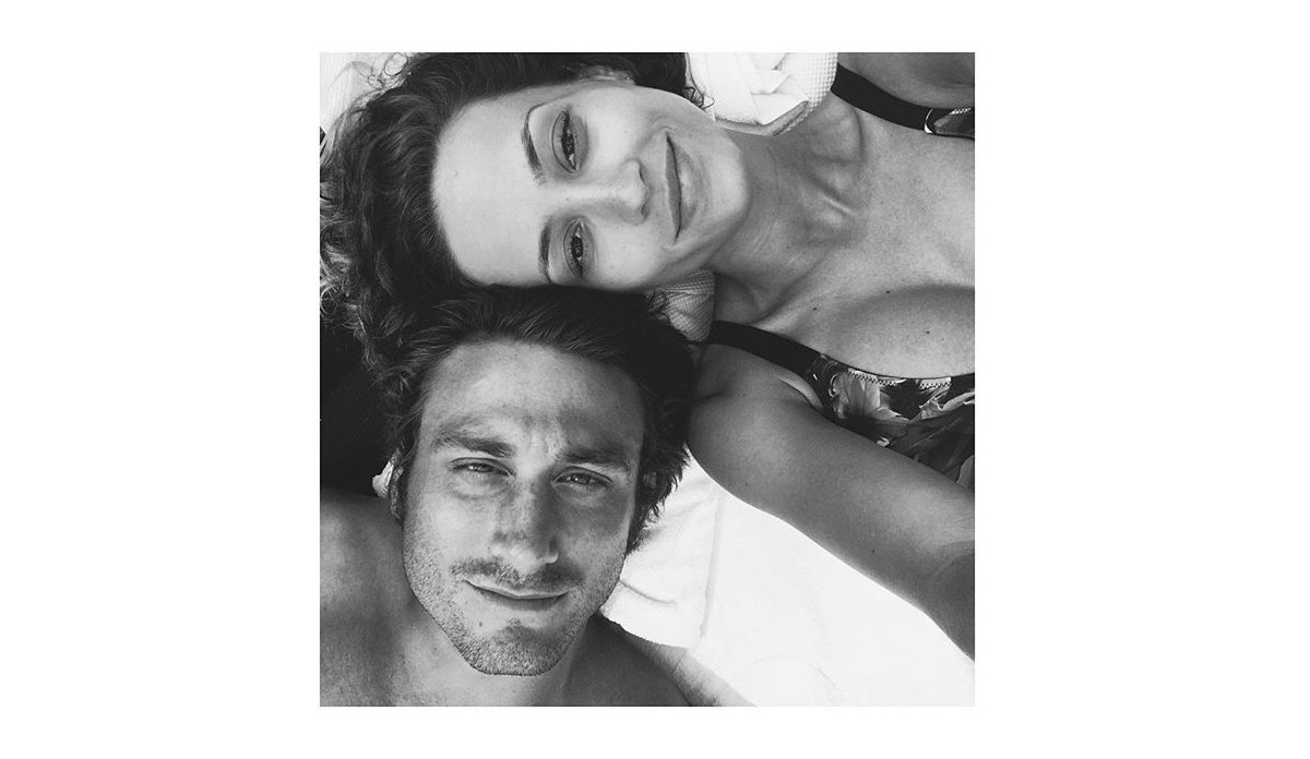 Photo : Maxime Médard et sa compagne Clémence (photo : été 2016) ont ...