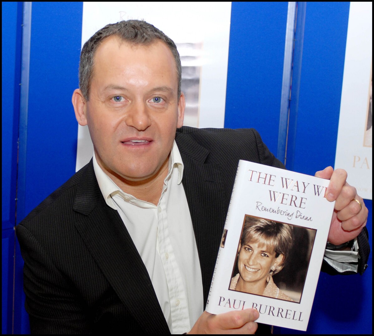 Photo : Paul Burrell en dédicaces de son livre The Way We Were ...