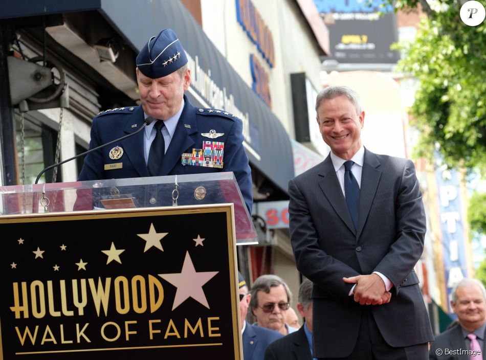 Général Robin Rand et Gary Sinise - Gary Sinise reçoit son étoile sur ...