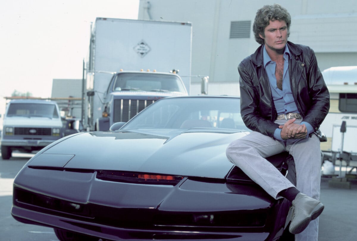 Photo : David Hasselhoff et KITT dans K2000. - Purepeople