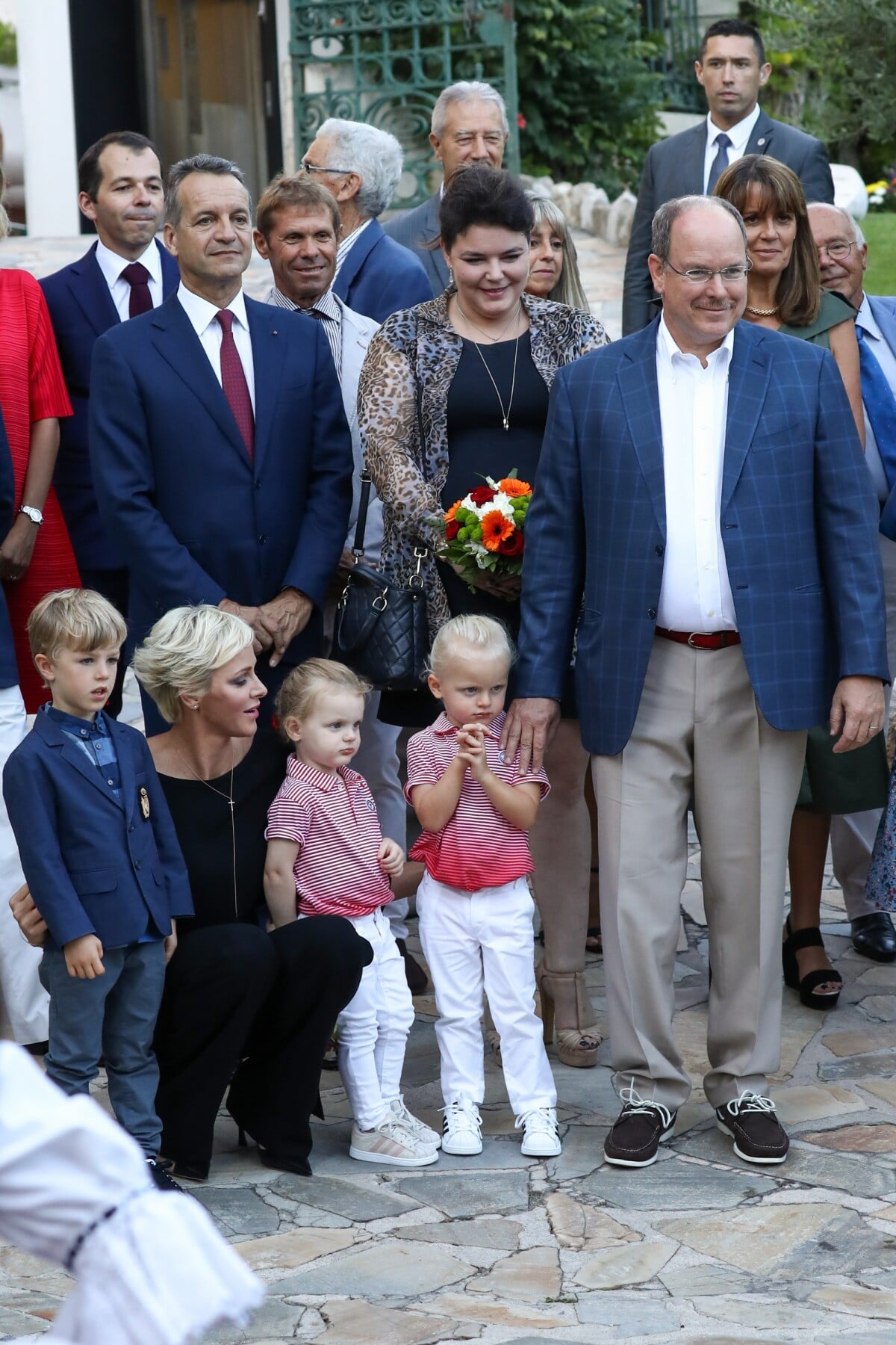 Photo : De gauche à droite, le fils de Jean Leonard de Massy, Melchior ...