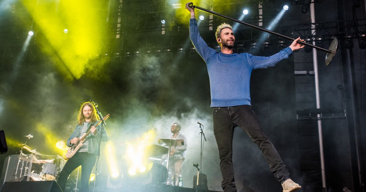 Adam Levine et Maroon 5 perform au festival BottleRock Napa Valley 2017 ...